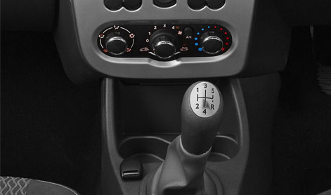 Nissan NP200 | Commercial Vehicles | Nissan